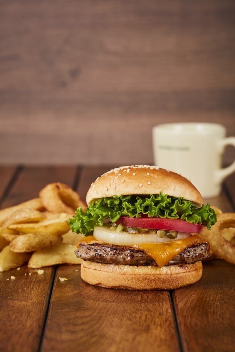 FRESHNESS BURGER｜ショップガイド｜汐留シティセンター Shiodome City Center